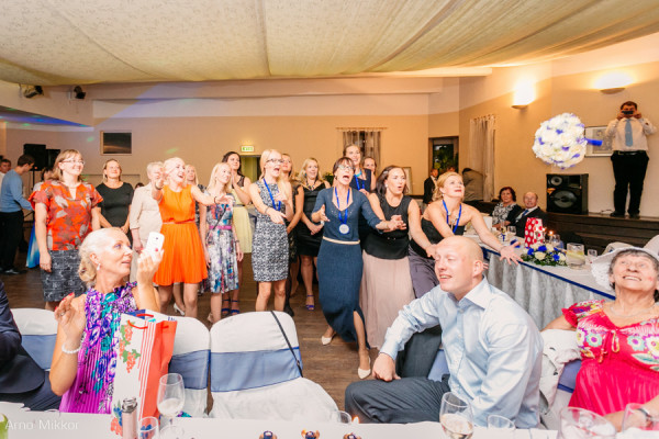 Augustikuu eelviimasel päeval- pulmapidu Tallinnas – Pulmafotograaf ...